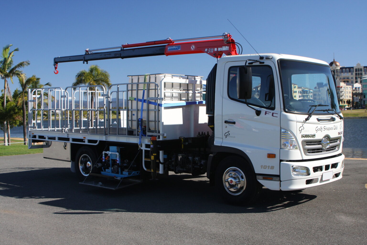 Crane Specialist | Crane Distributor | Maxilift Australia